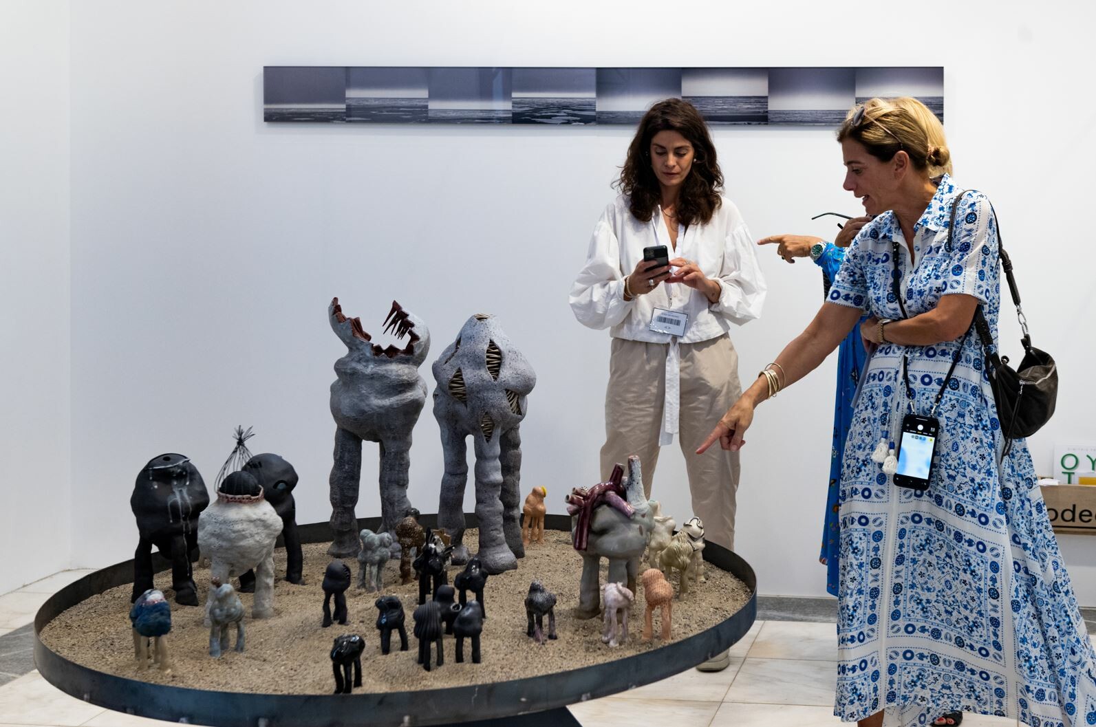 Art Athina 2024: Φωτογραφίες από τα εγκαίνια στο Ζάππειο Μέγαρο | LiFO